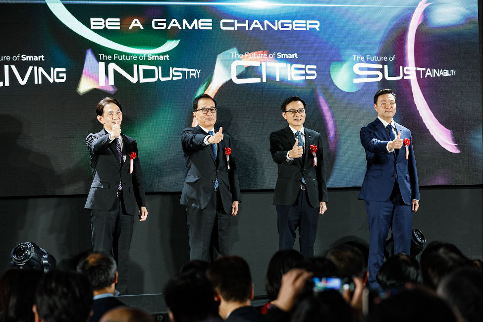 Sharp introduces groundbreaking innovations to ensure the future ...