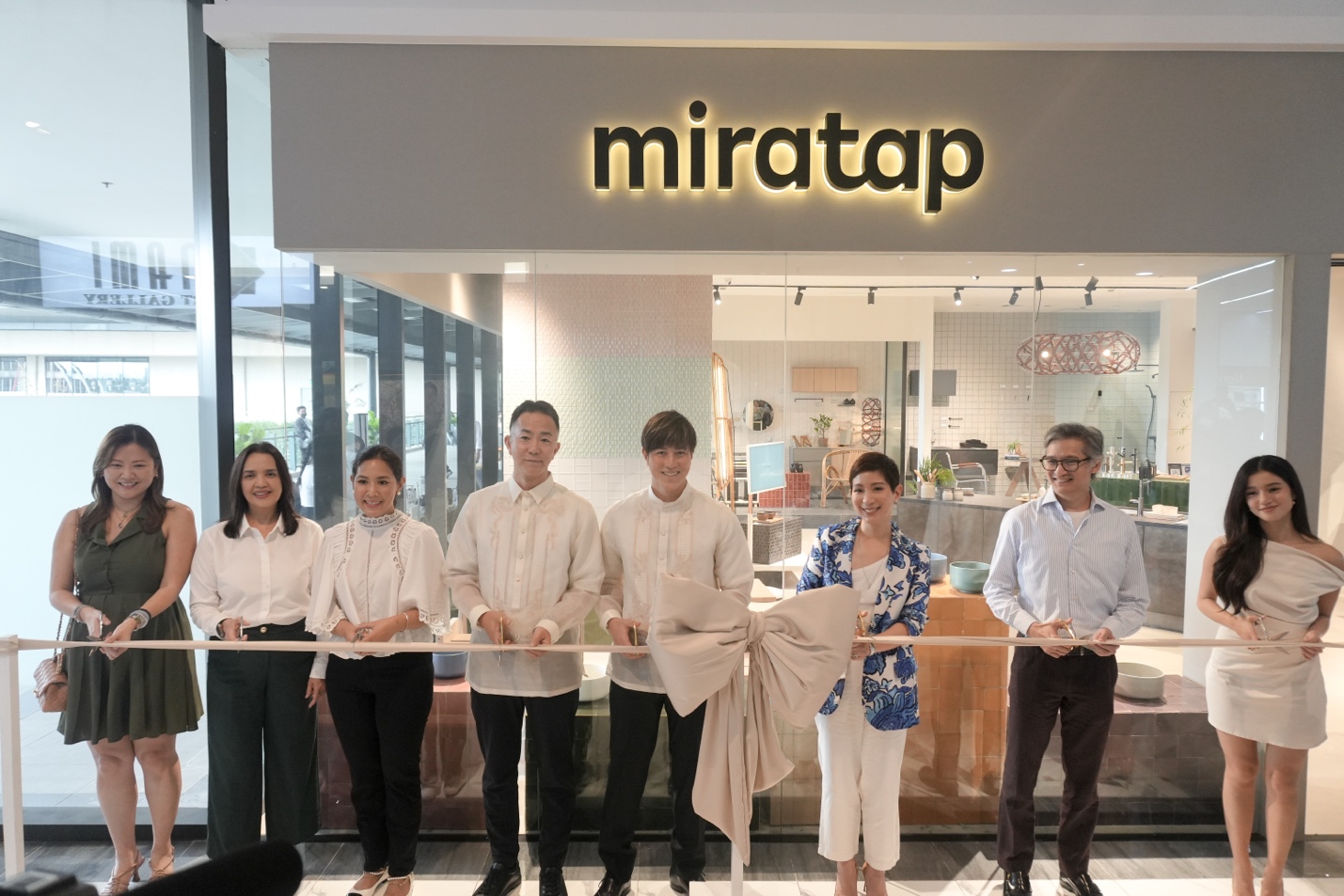 Japanese lifestyle brand miratap debuts in the Philippines via Dexterton’s newest showroom ...